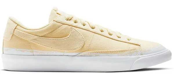 Nike Blazer Low Sneakers