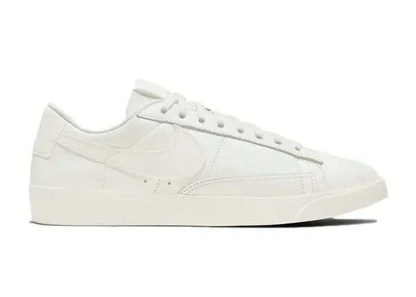Nike Blazer Low Le Leather Sneakers - Sail