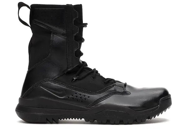 Nike Special Field 8-inch Boots - Black
