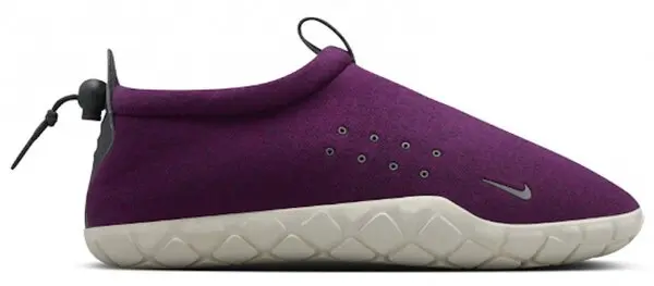 Nike Air Moc Tech Fleece