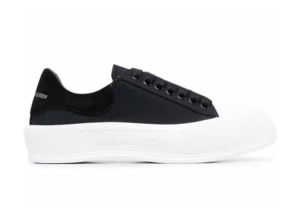 Alexander McQueen Deck Skate Plimsoll Lace-up Sneakers - Black/white