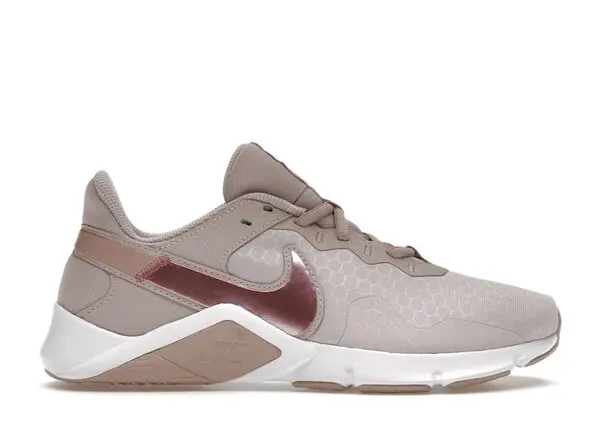 Nike Legend Essential 2 Athletic Shoes