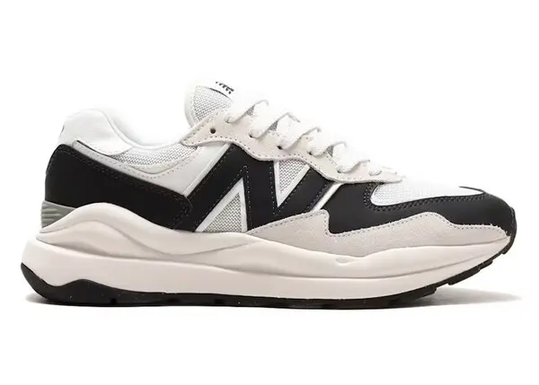 NEW BALANCE 57/40in Sneakers - White/black
