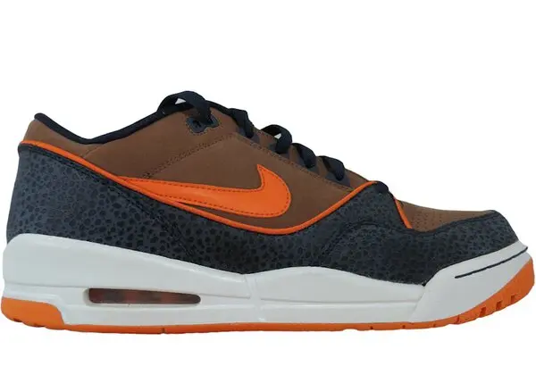 Nike Air Assault Low Sneakers