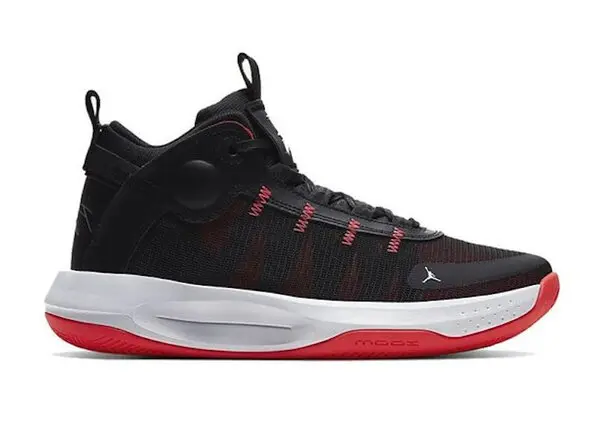 JORDAN Jumpman 2020 Sneakers - Black/metallic Silver/infrared 23