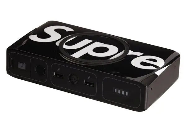 Supreme Mophie Powerstation Go