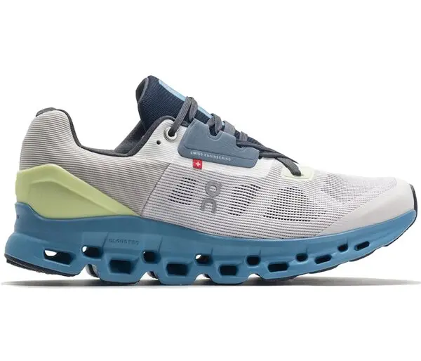 On Running Cloudstratus Sneakers - Frost/niagara