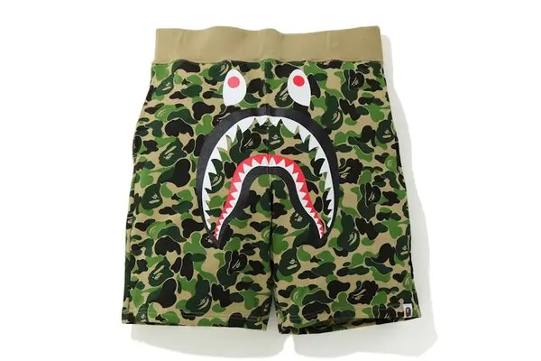 BAPE Abc Camo Shark Sweatshorts - Green