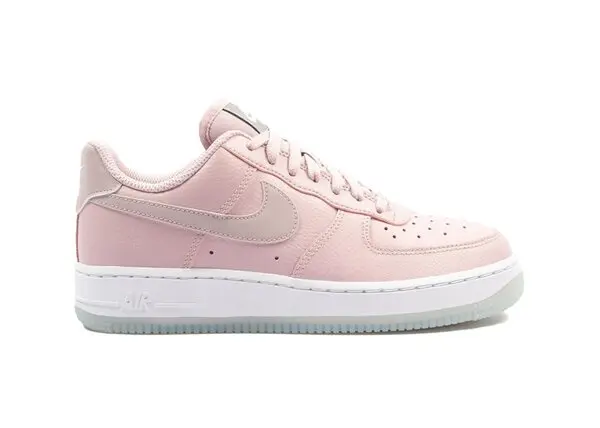 Nike Air Force 1 '07 Essential Sneakers