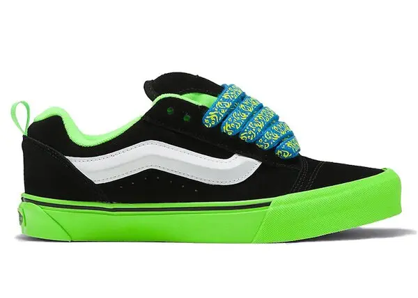 VANS Knu Skoolin Sneakers - Pop Outsole/green
