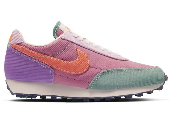 Nike Daybreak Corduroy Sneakers
