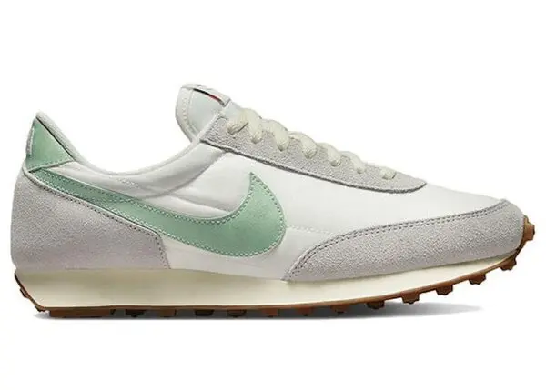 Nike Daybreak Se Sneakers - White/grey/enamel Green