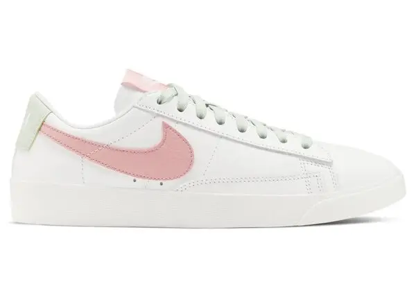 Nike Blazer Low Le Sneakers - White/pistachio Frost/bleached Coral