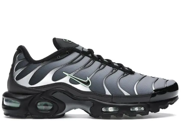 Nike Air Max Plus - Black/particle Grey/vapour Green