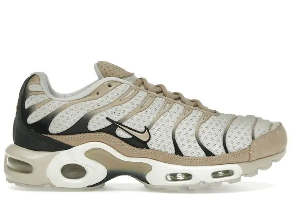 Nike Air Max Plus Sneakers - Light Bone/black/sail