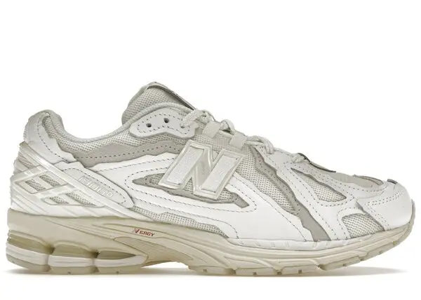 NEW BALANCE 1906d Protection Pack Sneakers - White/turtledove/crimson