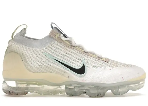 Nike Air Vapormax 2021 Fk Mismatched Swoosh - White/black/light Madder Root