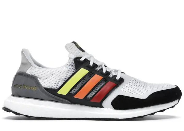 Adidas Ultra Boost S&l Pride Sneakers - Cloud White/core Black/gold Metallic