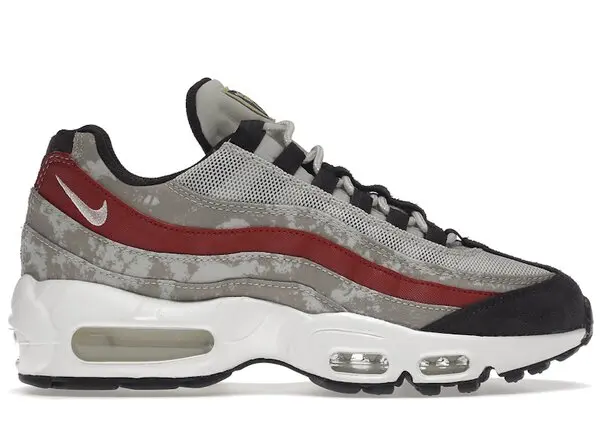 Nike Air Max 95 Social Fc Sneakers - Light Bone/summit White/khaki
