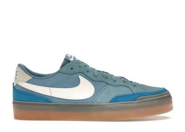 Nike Zoom Pogo Plus Sneakers