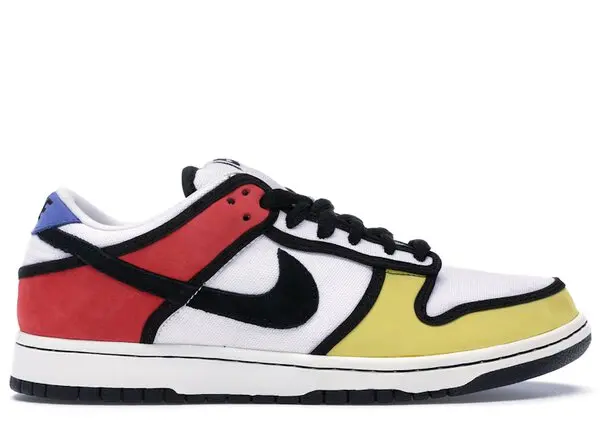 Nike Dunk Low Sneakers