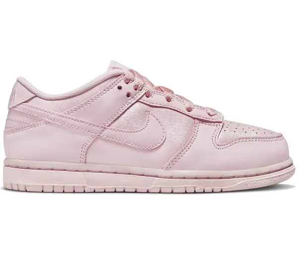 Nike Dunk Low Se Sneakers