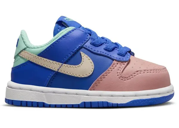 Nike Dunk Low Se Sneakers
