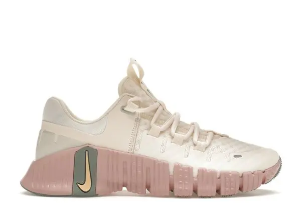 Nike Free Metcon 5 Training Shoe - Ivory/peach Gold