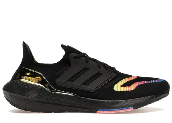 Adidas Ultra Boost 22 Linear Energy Sneakers