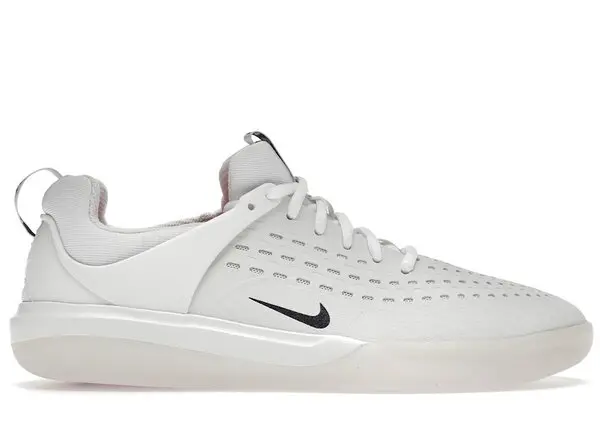 Nike Nyjah 3 Summit Sneakers - White/black/summit White