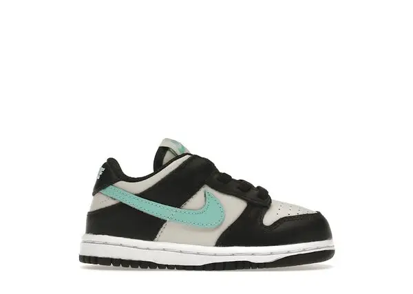 Nike Dunk Low Tropical Twist Sneakers - Light Bone/black/white
