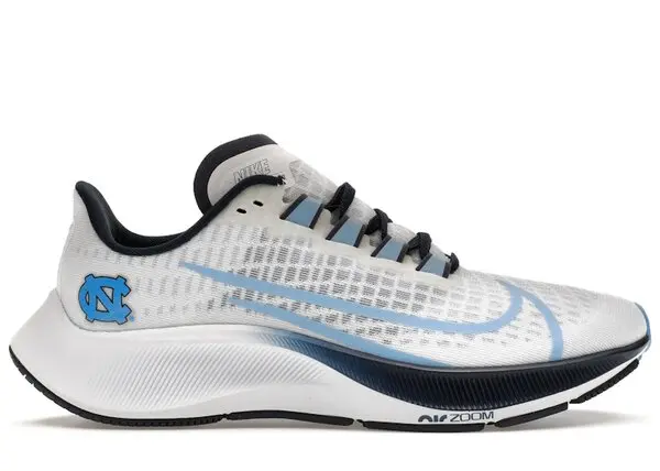 Nike Air Zoom Pegasus 37 Unc Sneakers