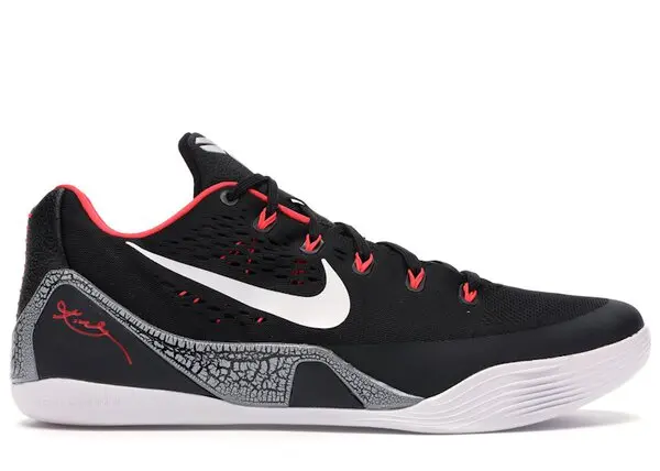 Nike Kobe Em Low Sneakers