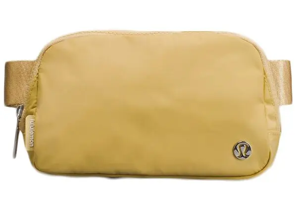 Lululemon Everywhere Belt Bag Crossbody Bag - Golden Sand