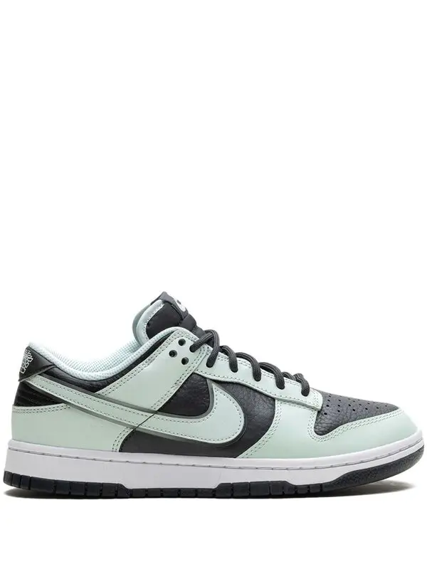 Nike Dunk Low Sneakers - Green