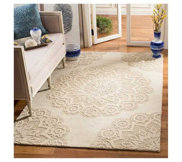 SAFAVIEH Blossom 108 Series 5' X 8' Rug