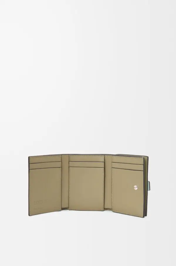 Loewe Trifold Wallet In Soft Grained Leather Skin - Frozen/clay