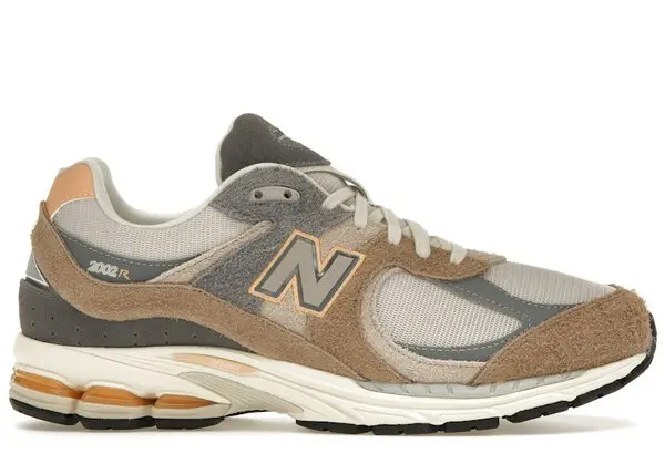 NEW BALANCE 2002r Sneakers - Mushroom/hazy Peach/castlerock