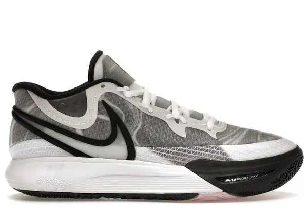 Nike Kyrie Sneakers - White/black