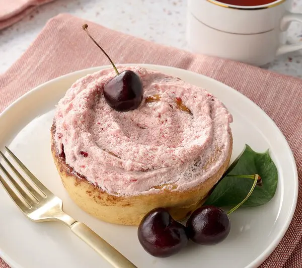 CINNAMOM BAKERY 12 Oz Jumbo Cinnamon Rolls W/ Buttercream