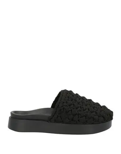 Inuikii Mules & Clogs