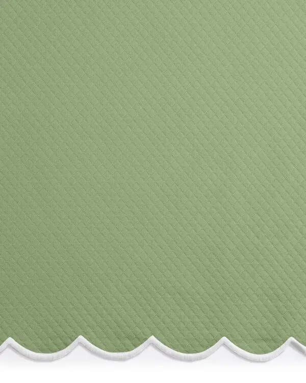 MATOUK Savannah Gardens Tablecloth, 120" Round - Spring Green