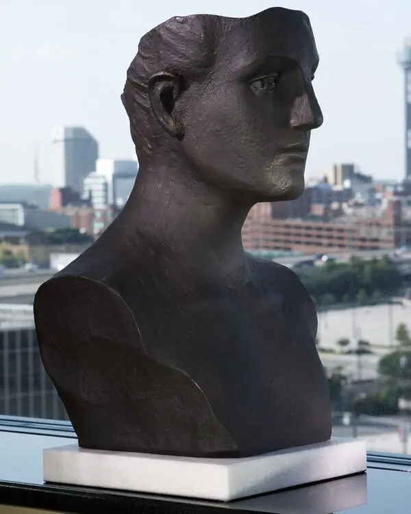 GLOBAL VIEWS Head Sculpture