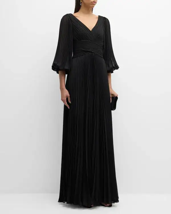Rickie Freeman For Teri Jon V-Neck Pleated Chiffon Gown In Black