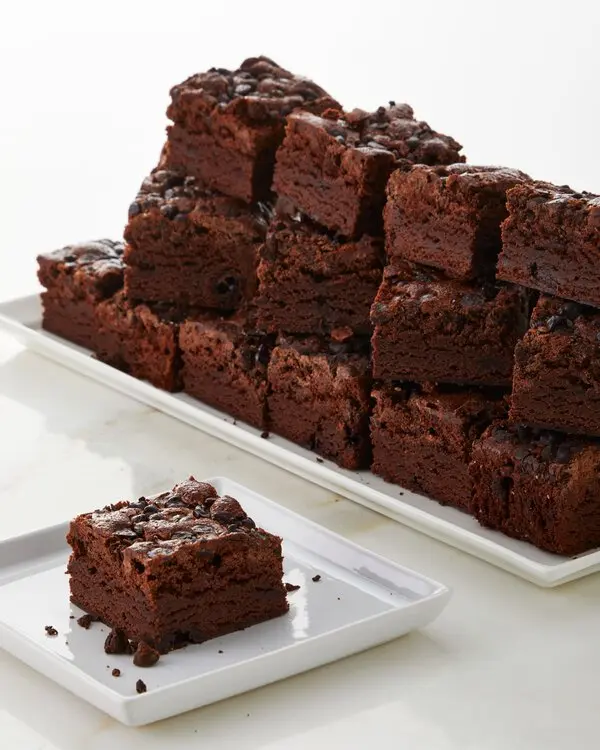 CHEESECAKE ROYALE Double Chocolate Brownies