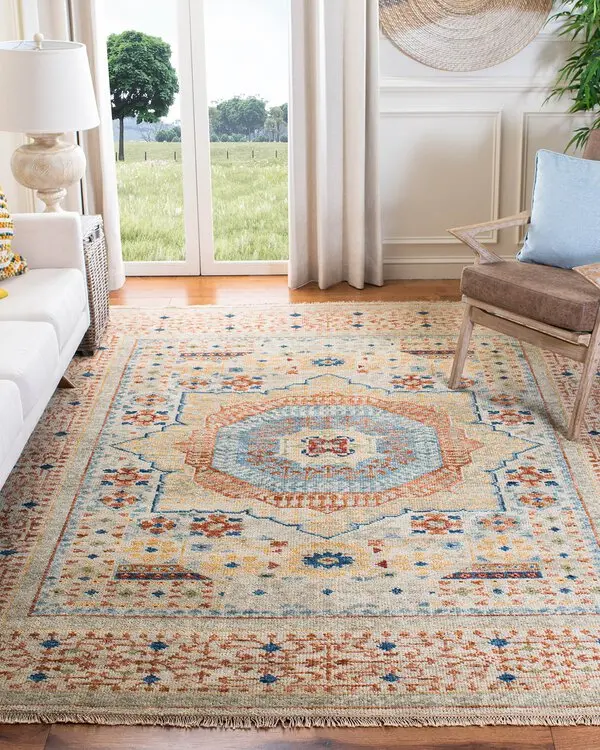 SAFAVIEH Roswell Hand-knotted Rug, 6' X 9