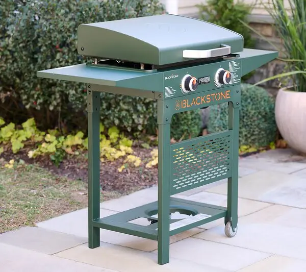 Blackstone 22' Dual Burner Griddle Grill With Cover & Acc
