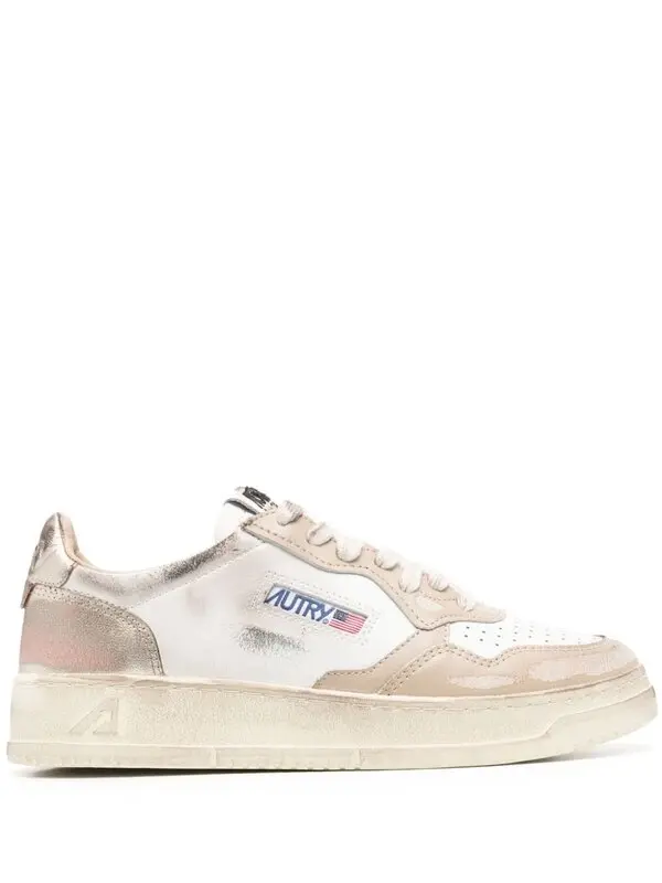 AUTRY Medalist Distressed Leather Sneakers - White