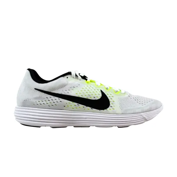 Nike Lunaracer 4 Athletic Sneakers