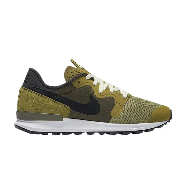 Nike Berwuda